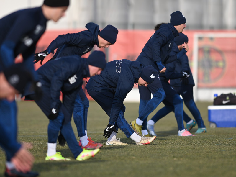 GALERIE FOTO Reunirea FCSB ului în imagini Cine au fost marile