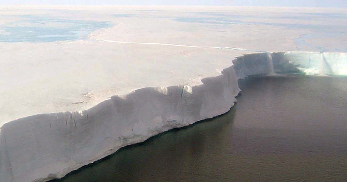 „Megaberg”, aisbergul uriaș desprins de Antarctica și topit complet în ...