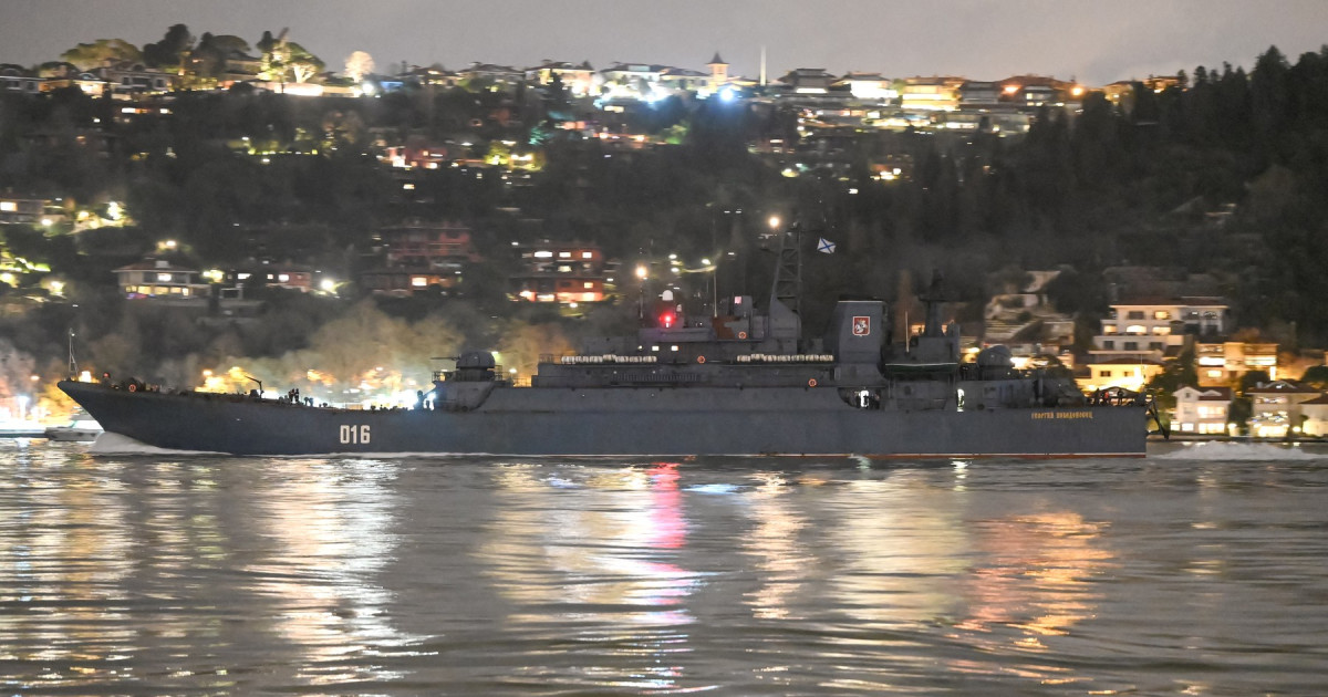 Ucraina cere Turciei să închidă strâmtorile Bosfor şi Dardanele pentru ...