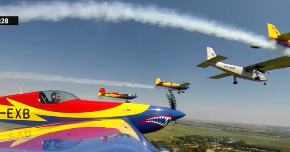 Spectacol aviatic pentru copii, la Clinceni | Digi24