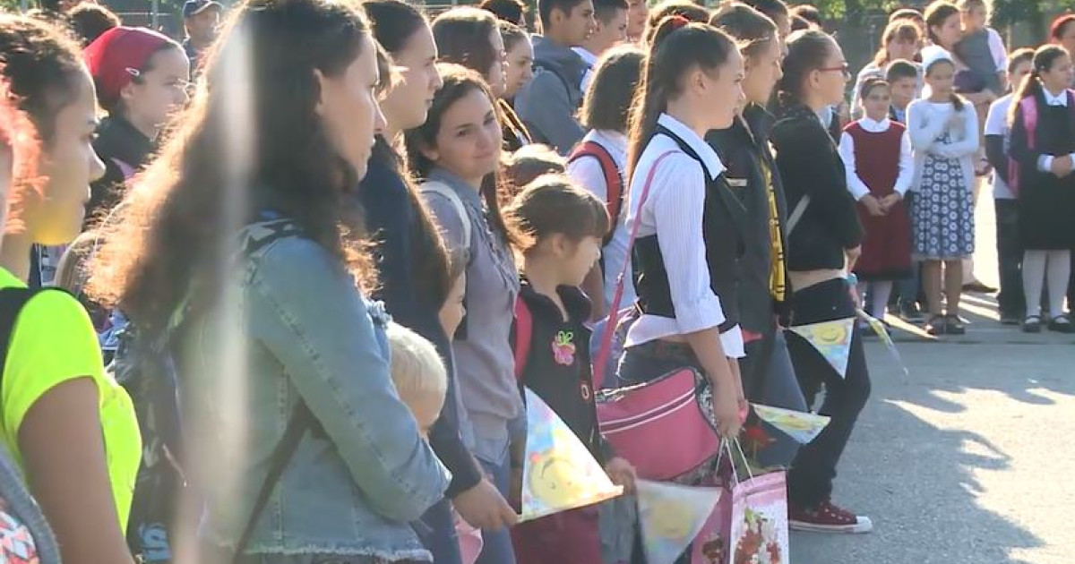 Prima zi de școală la liceul unde niciun elev nu a promovat Bacalaureatul în ultimii cinci ani ...