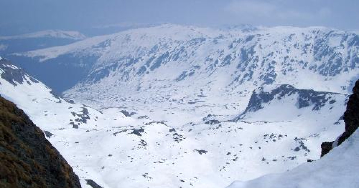 Operaţiune de salvare în Parâng: 40 de turişti blocaţi pe munte au fost ...
