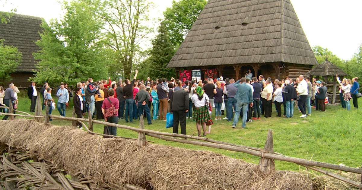 Paşte în Maramureş. Peste 3.000 de turişti au venit la Muzeul Satului ...