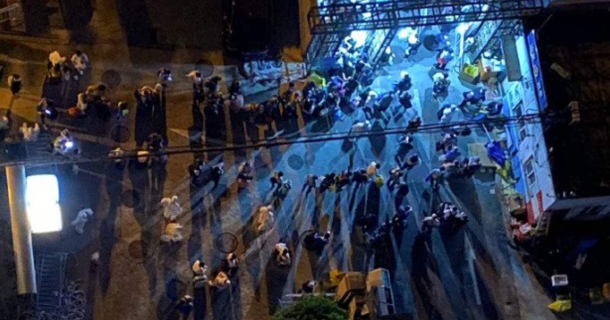 13.000 de oameni din Beijing, scoși forțat din case noaptea și ...