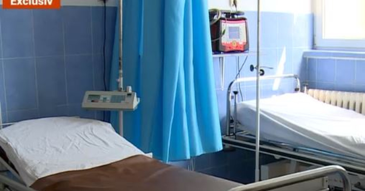 Un pacient vindecat de COVID-19 refuză externarea