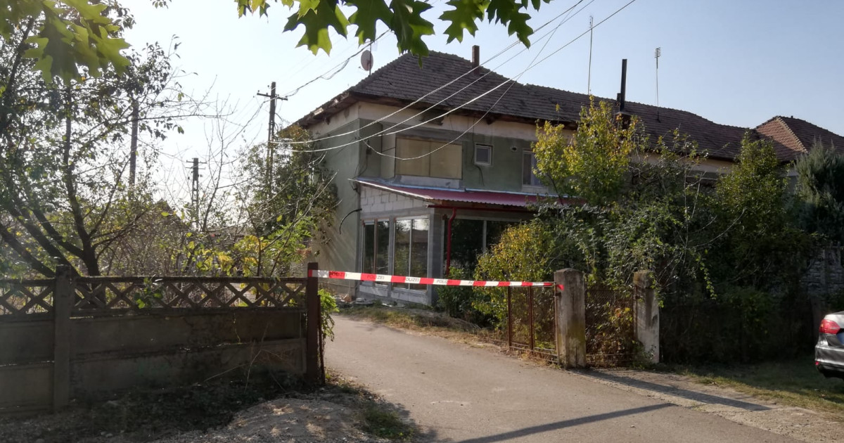 Directoarea adjunctă a liceului din comuna Tinca a murit, iar soţul ei ...