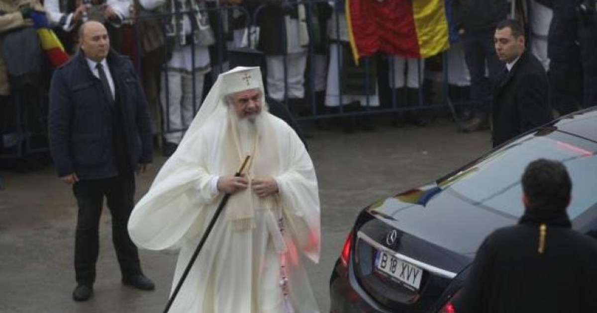 Patriarhia dezminte că mașina Patriarhului Daniel nu ar avea poliță RCA ...