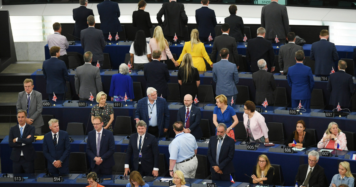 VIDEO. Moment tensionat la sesiunea inaugurală a PE. Deputații Brexit s ...