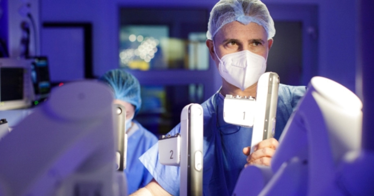 Nefrectomie radicală și suprarenalectomie stângă laparoscopică ...