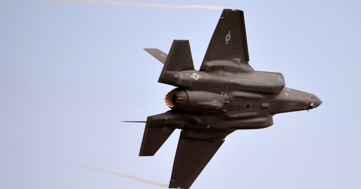 Elveţia a semnat contractul pentru achiziţionarea a 36 de avioane de ...