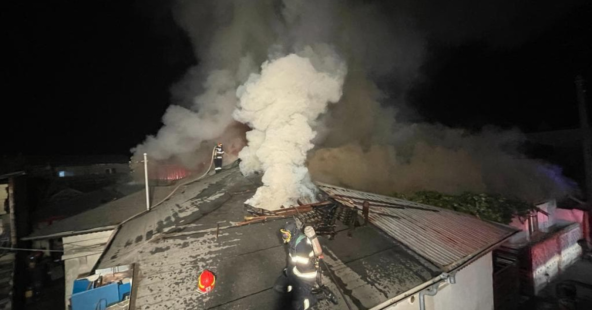 VIDEO, FOTO. Incendiu puternic în cartierul Ferentari din Capitală ...