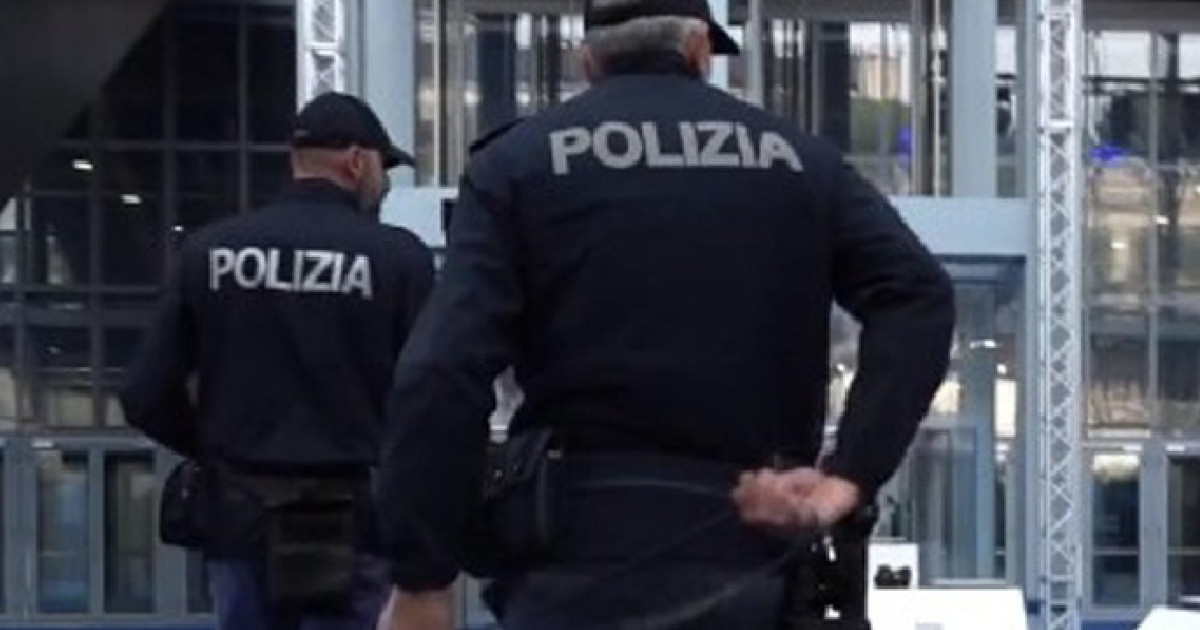 Un român căutat de poliție a stat ascuns în Italia până când soția l-a ... Un român căutat de poliție a stat ascuns în Italia până când soția l-a ...