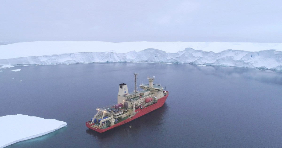 După o topire record, banchiza din Antarctica se reface foarte greu ...