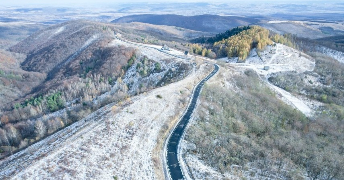 VIDEO Cum arată Transapuseana, cel mai scump drum judeţean din ţară ...