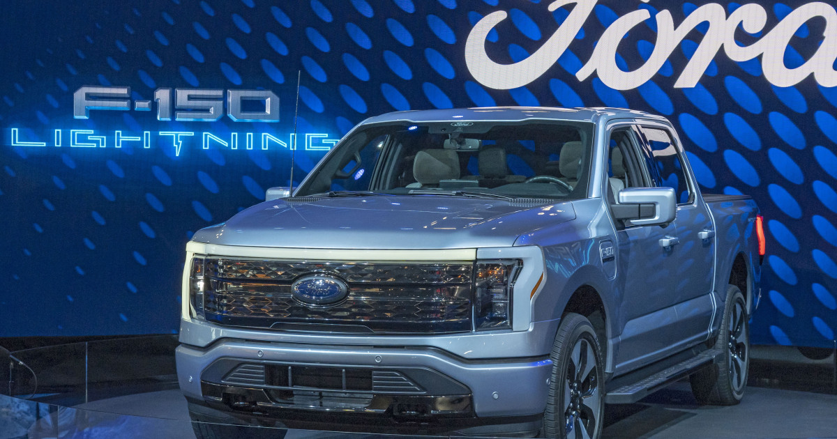 Ford nu va mai livra camionetele electrice F-150 Lightning | Digi Economic