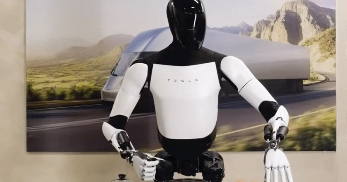 Tesla dezvăluie robotul umanoid Optimus Gen 2. Musk: va reprezenta cea ...