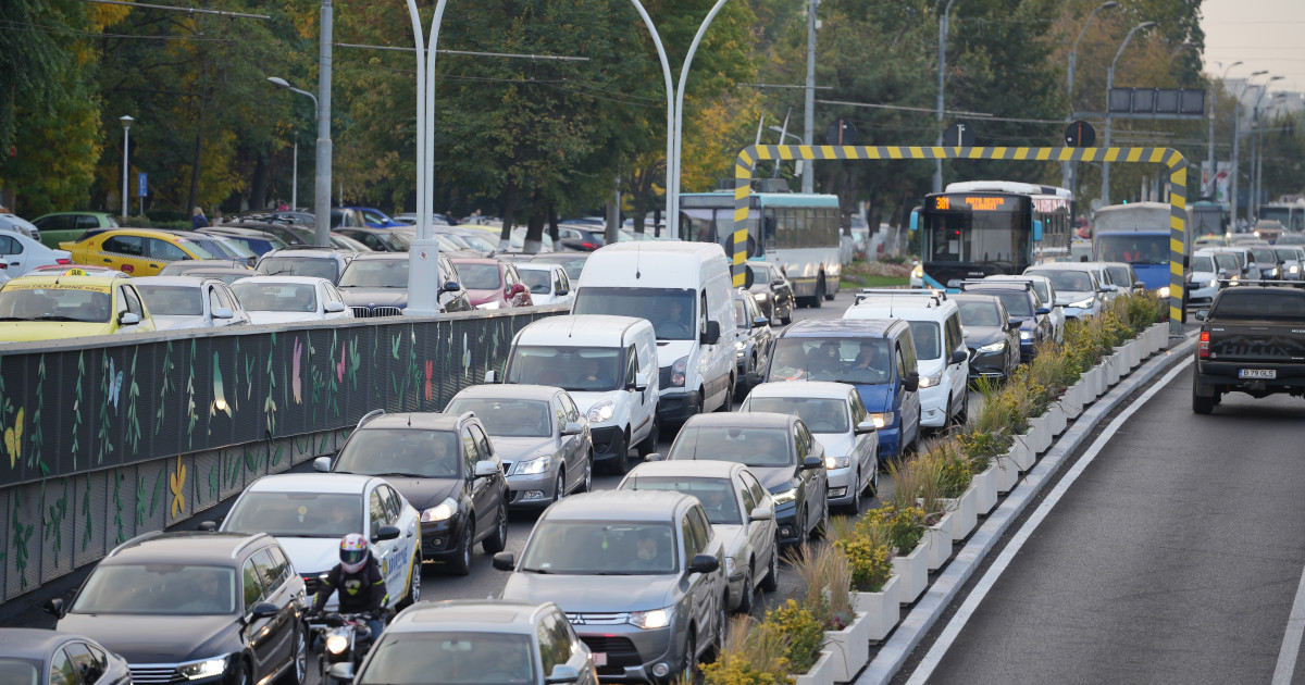 Scandal în traficul din București. Un șofer a fost înjunghiat de un ...