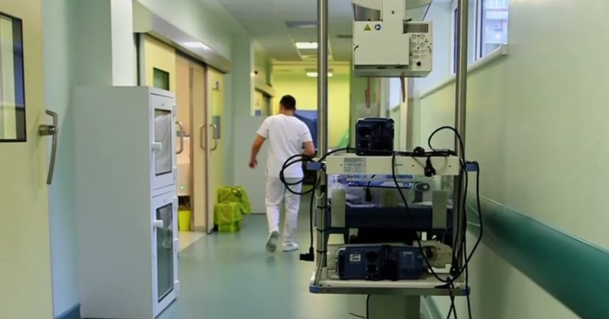 Situație critică în spitale din cauza lipsei banilor. Medic: Ne trezim ...