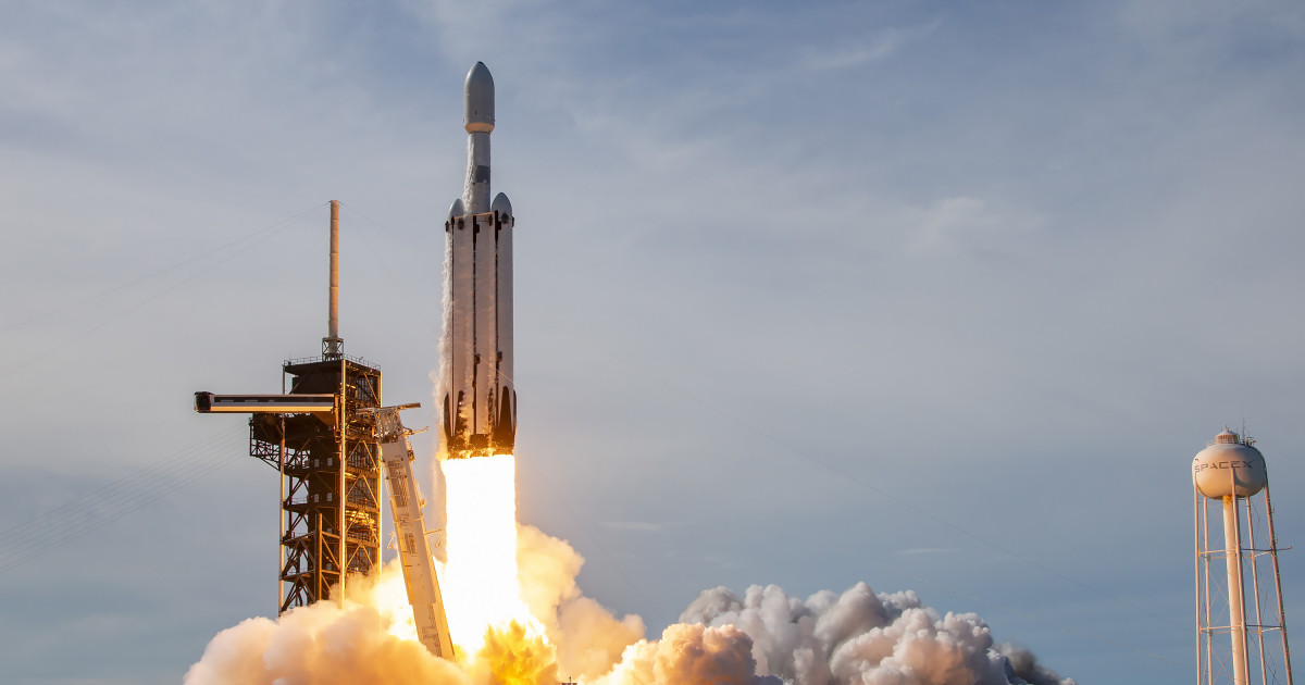 SUA au lansat un satelit pentru a prezice mai bine furtunile solare ...