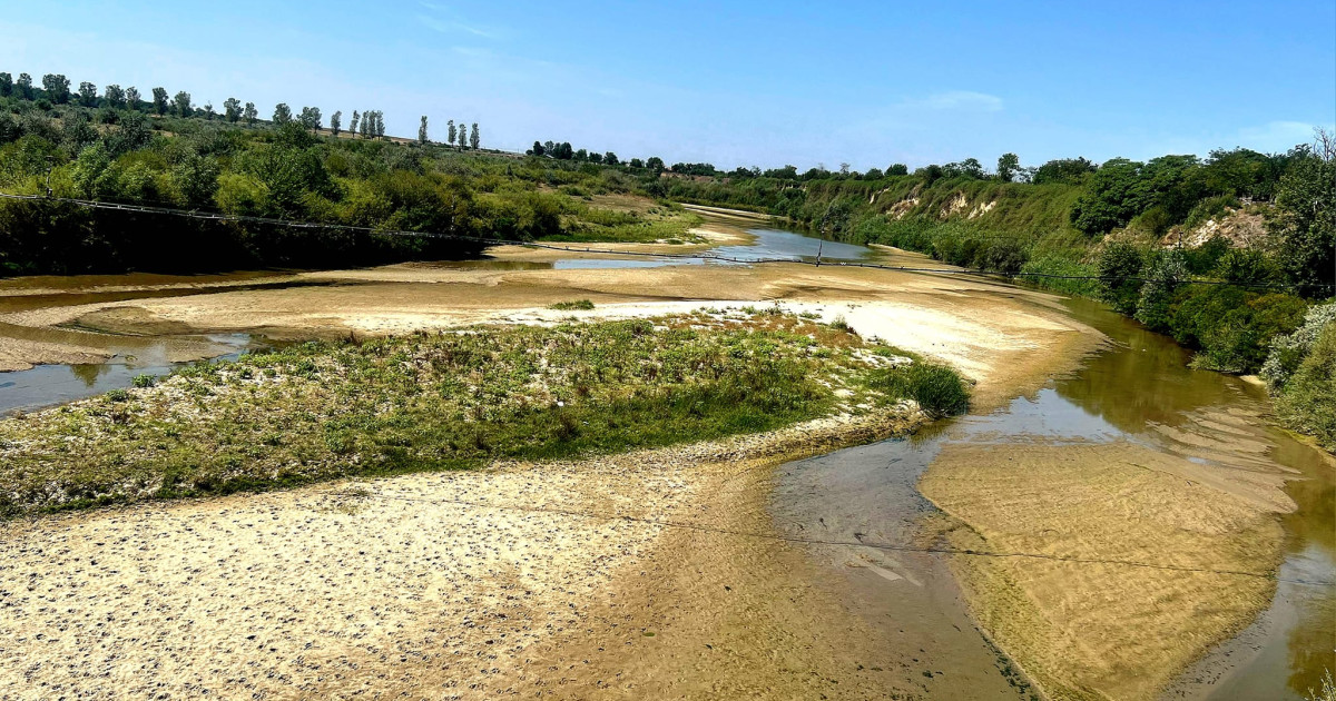 Patru râuri au secat iar debitul Dunării este în scădere. Apele Române ...