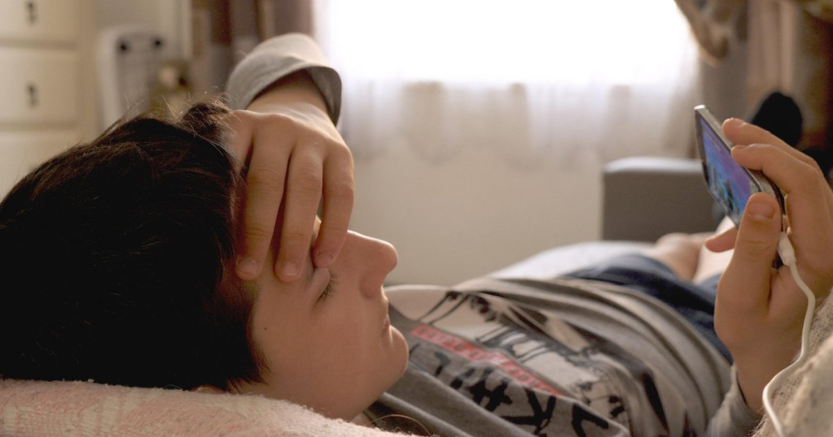 Avertisment OMS: 28% dintre adolescenții din România sunt afectați de ...