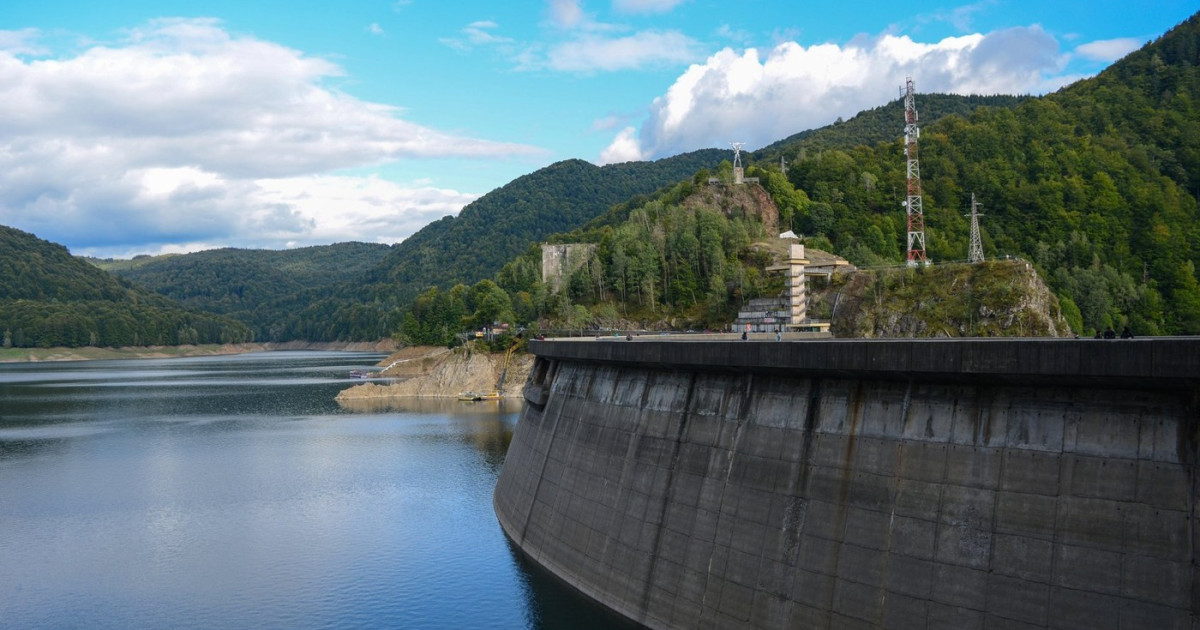 Fechet, despre pericolul inundațiilor: 200 de baraje de importanță ...