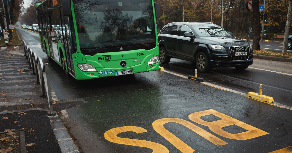 Ziua Drapelului deviază linia 205. Pe ce traseu va circula autobuzul | Digi Economic