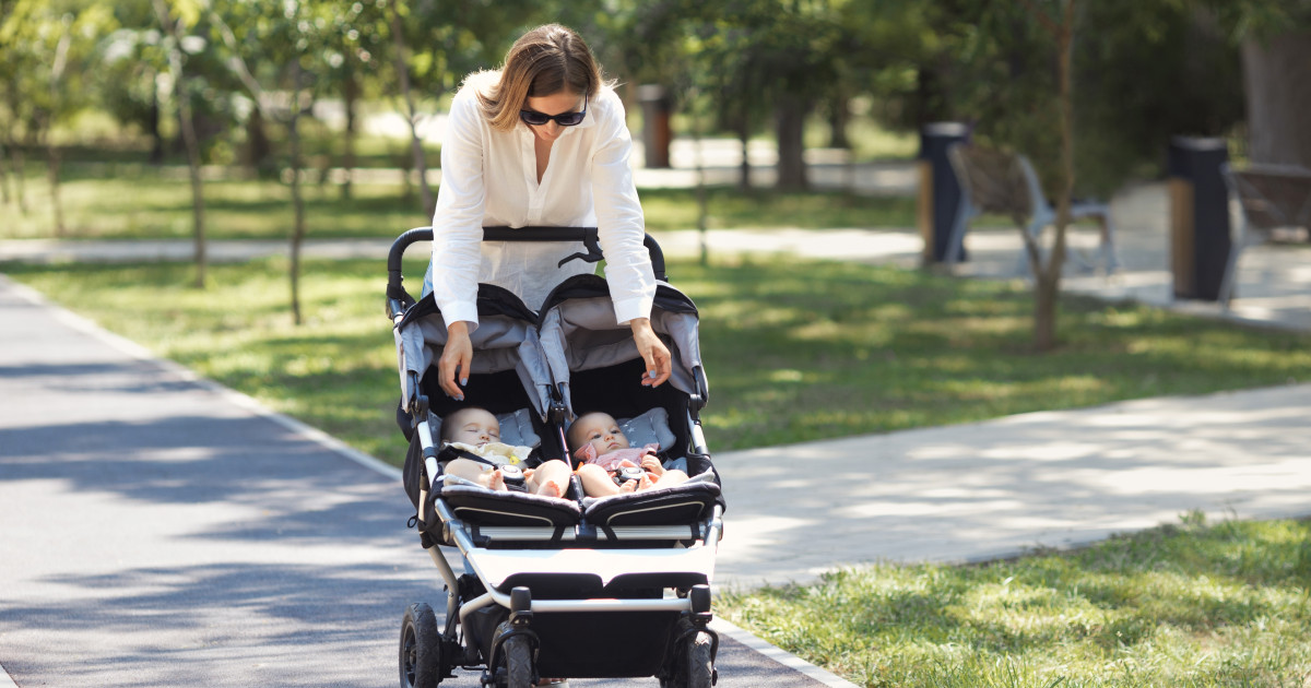 Concediu simultan pentru ambii părinți în familiile cu gemeni, tripleți ...
