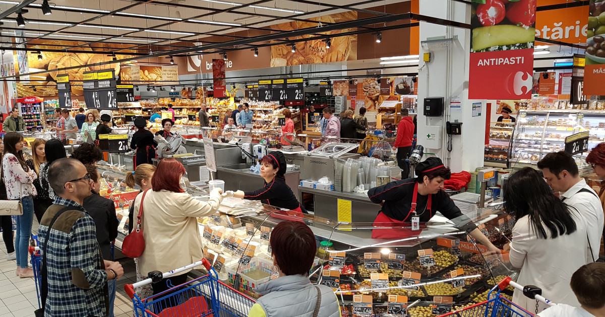 Programul magazinelor de sărbători 2024. Până când putem face cumpărături de Crăciun și Revelion ...