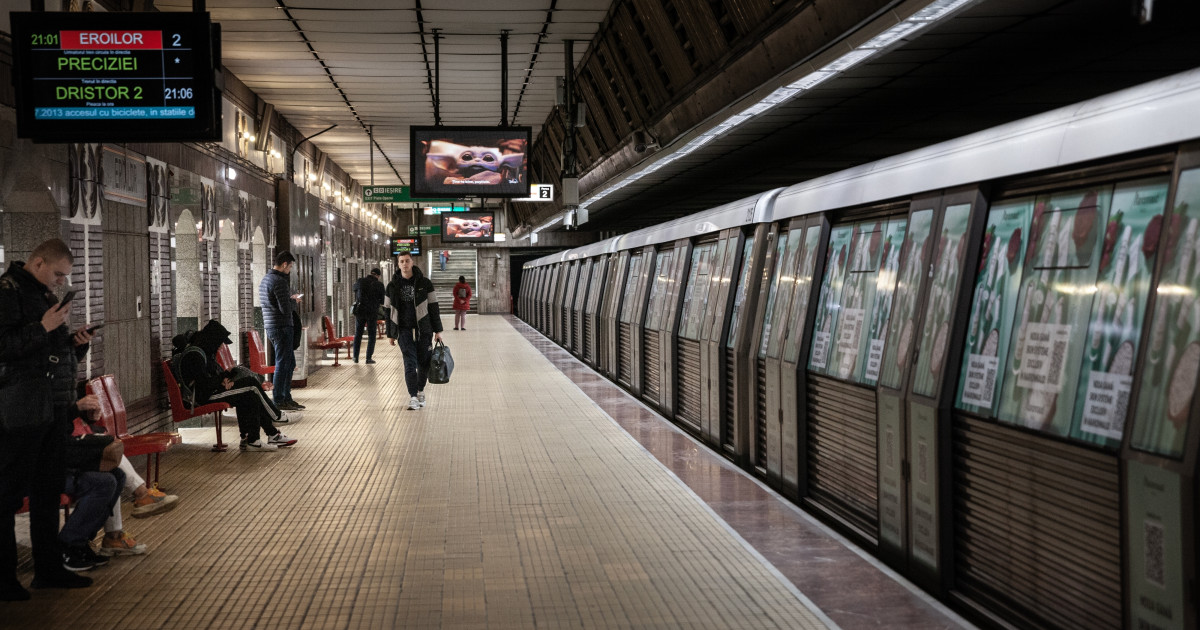 Metroul va circula toată noaptea de Revelion. Programul Metrorex în ...