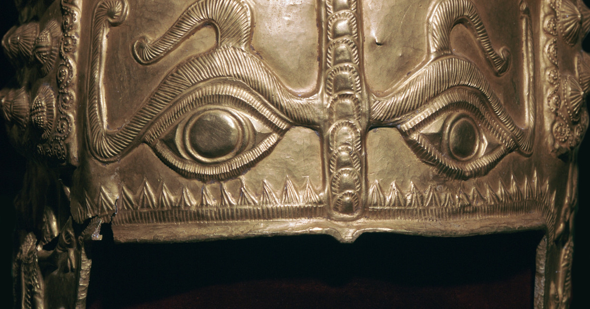 Ce este coiful dacic, cea mai importantă piesă a tezaurului de la ...