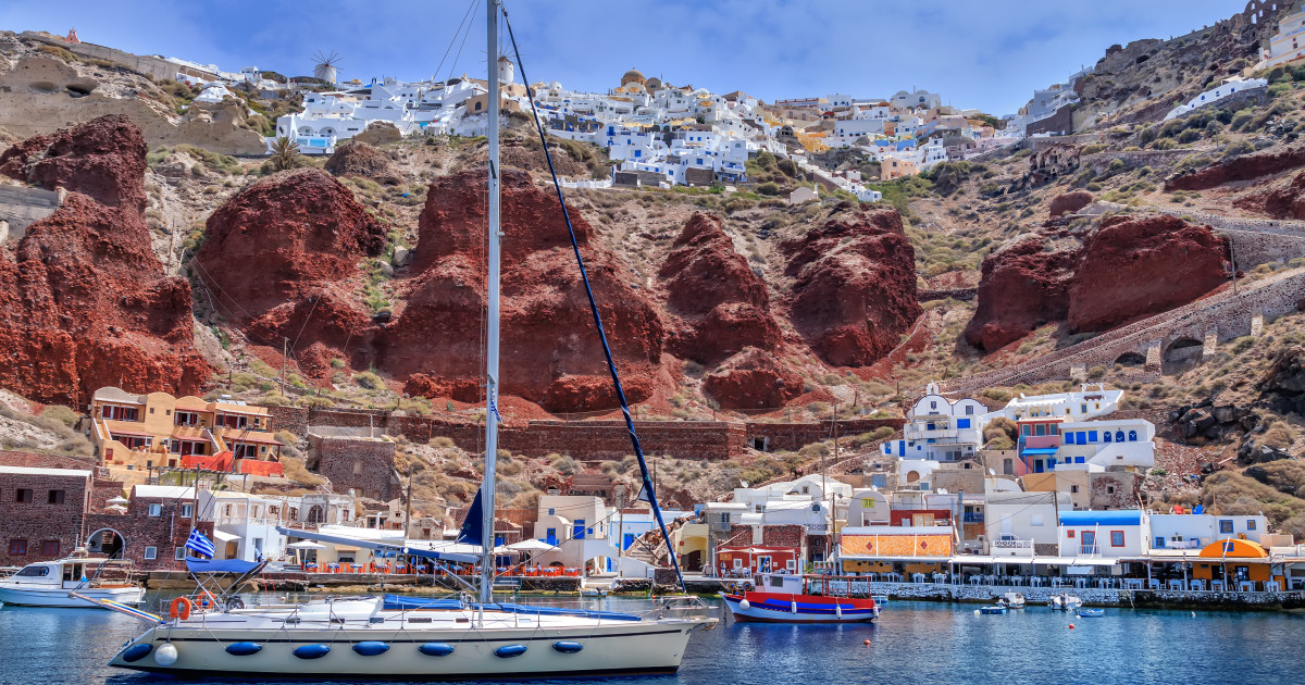 Vulcanul de pe insula grecească Santorini dă semne de trezire. Ce spun experții despre riscuri ...