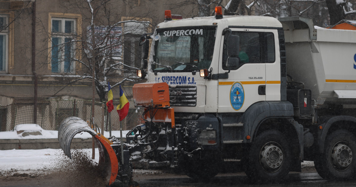 Viscolul acaparează Capitala până miercuri. Deszăpezirea a devenit un ...