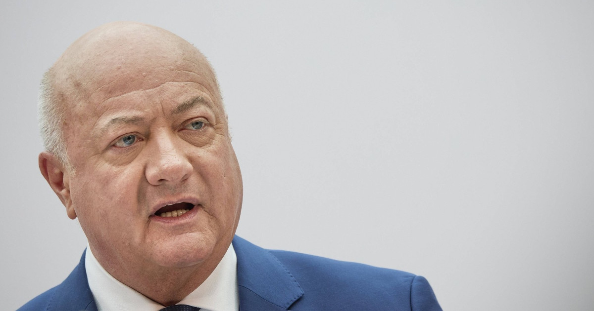 Guvernul austriac de coaliţie de centru şi-a preluat mandatul. Cine este cancelarul Christian ...