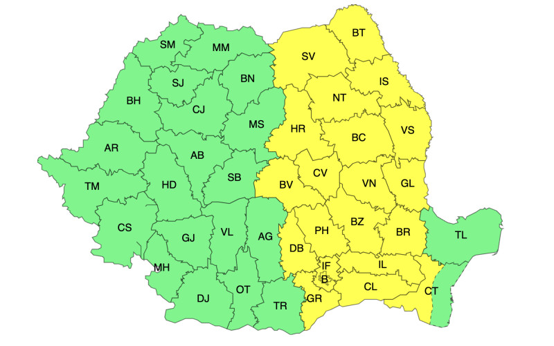 ANM a actualizat prognoza: ploi puternice și vijelii în toată țara, până luni seară. Cod galben ...