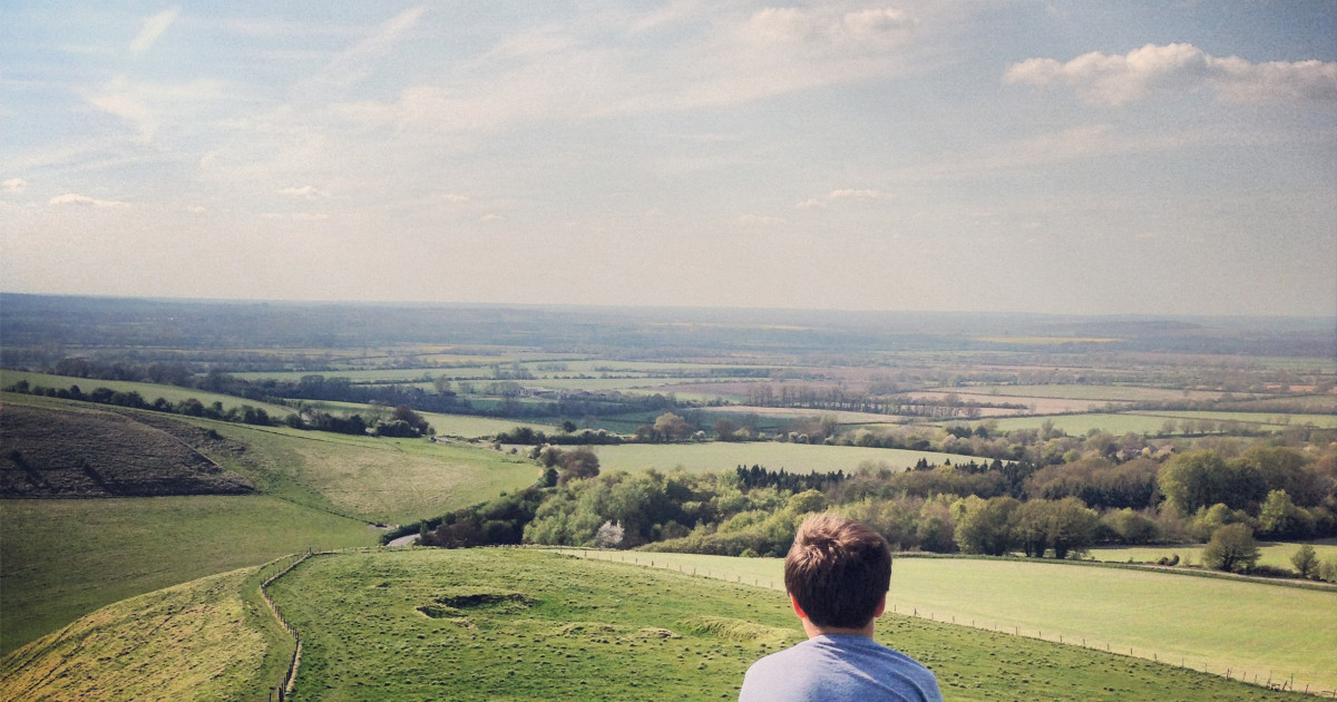 Doar doi din 10 copii de la țară se simt fericiți. Povestea lui ...