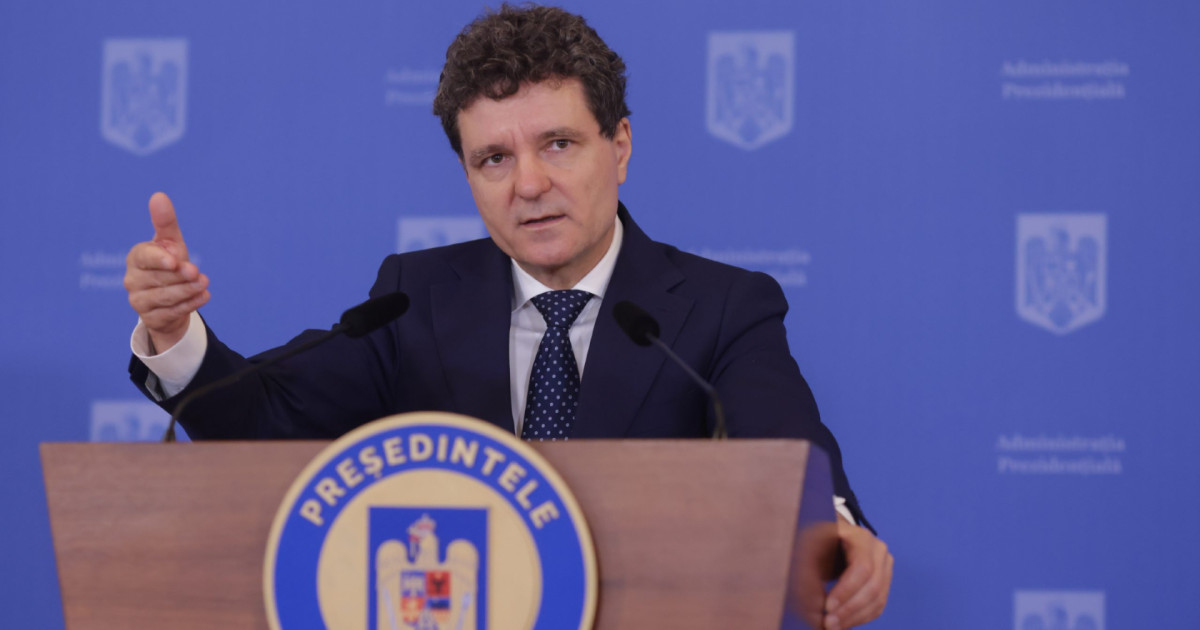 Nicușor Dan și-a ales consilierii: oameni din Primăria Capitalei și susținători în campanie ...