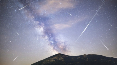 Perseide 2025: Fenomenul astronomic atinge apogeul în această noapte ...