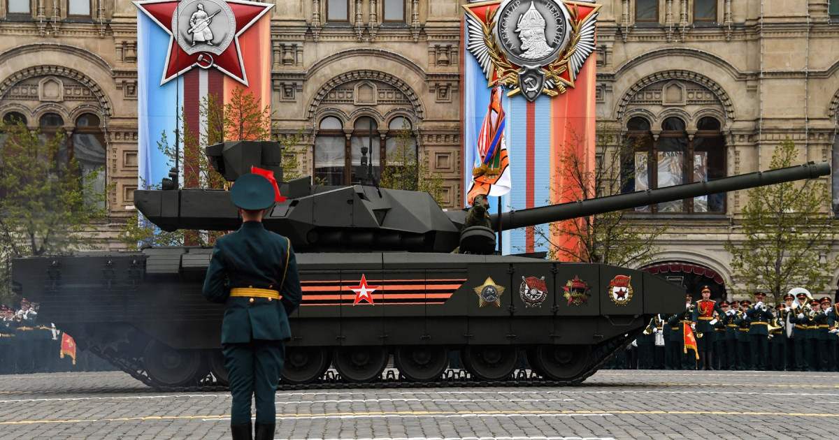 Rusia spune că dezvoltă un nou blindat pe șasiul Armata pentru a ...