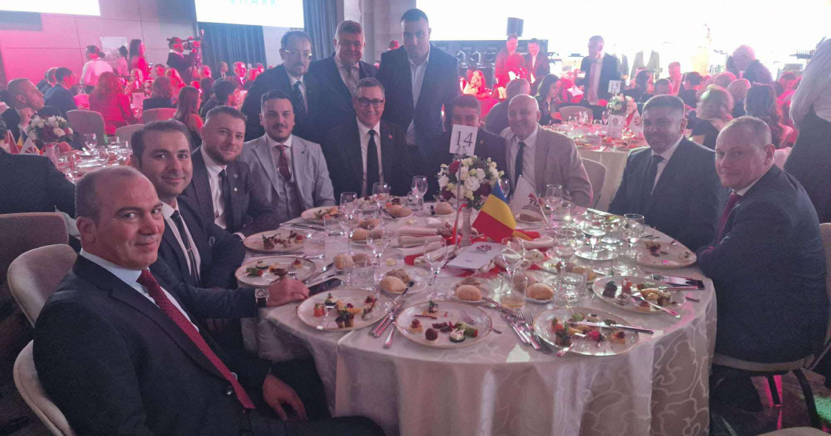 Victor Ponta, alături de Makaveli și foști parlamentari ai POT, SOS sau ...