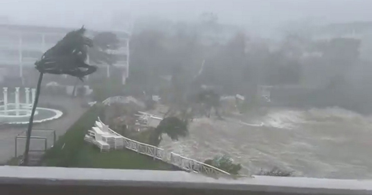 Uraganul Melissa a ajuns în Bahamas. Aproximativ 1.500 de persoane au ...