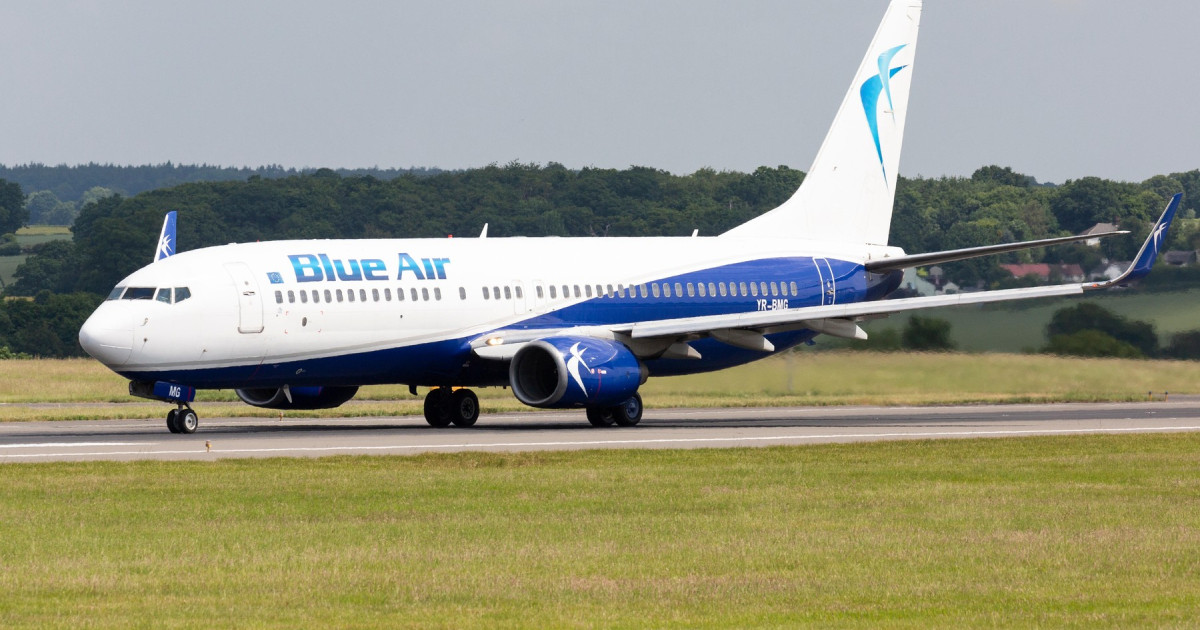 Trei avioane Blue Air au fost vândute și vor funcționa ca hoteluri şi ...