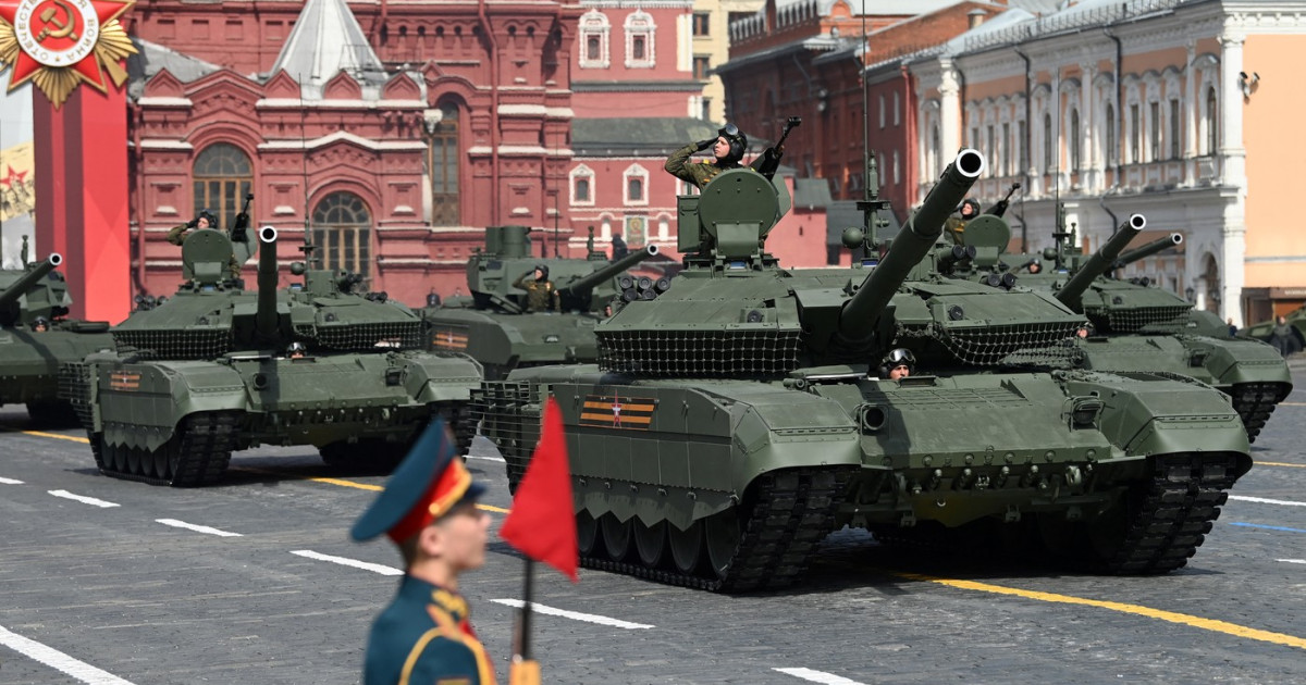 Analiștii sunt surprinși că Rusia nu a trimis încă tancul T-14 Armata ...
