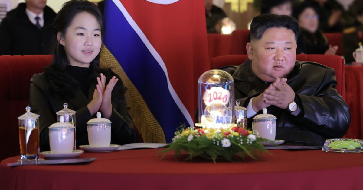 Fiica lui Kim Jong Un, fotografiată alături de tatăl său la ...