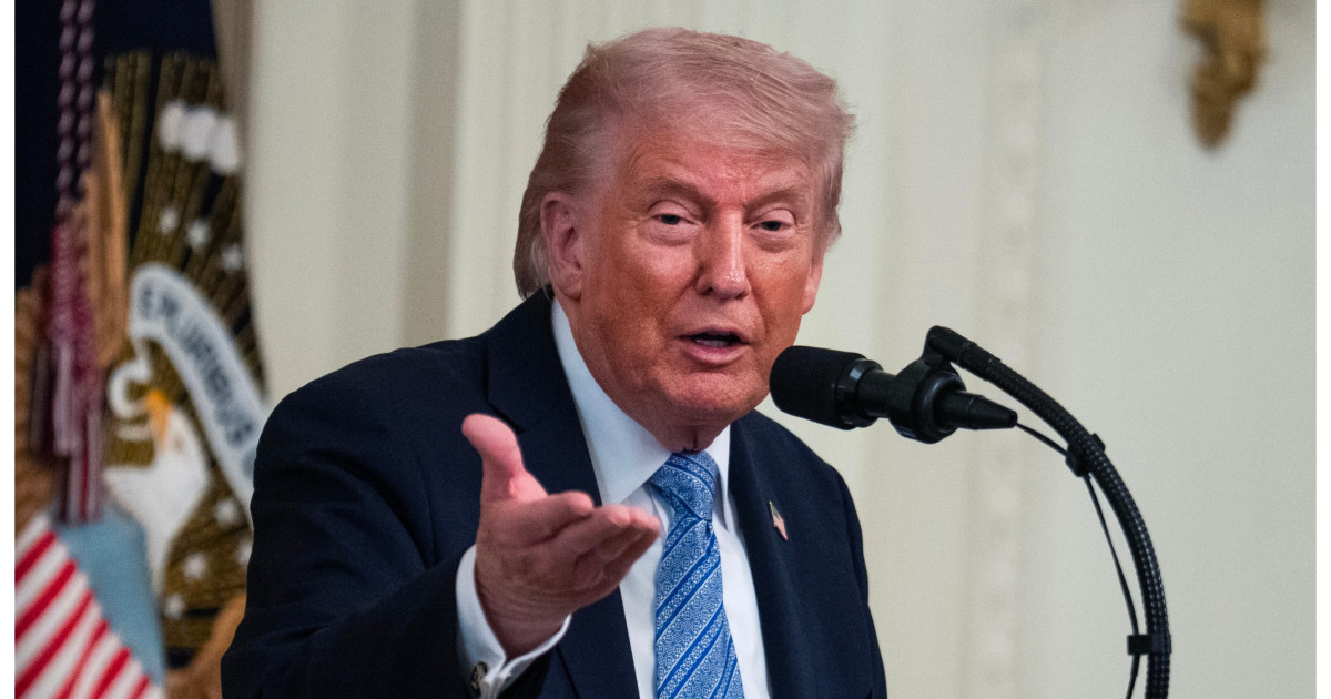 Trump glumește că face mult sport: Fac exerciții cam un minut pe zi ...