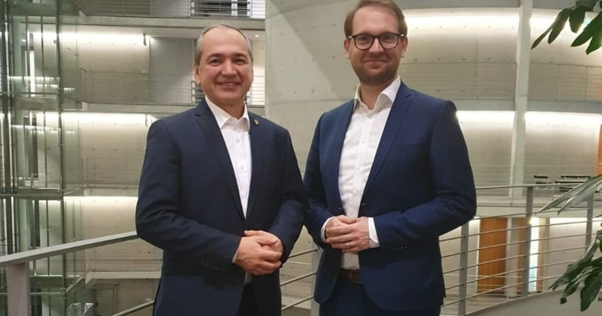 Un român a învins din nou extrema dreaptă în Germania: Octavian Ursu a ...