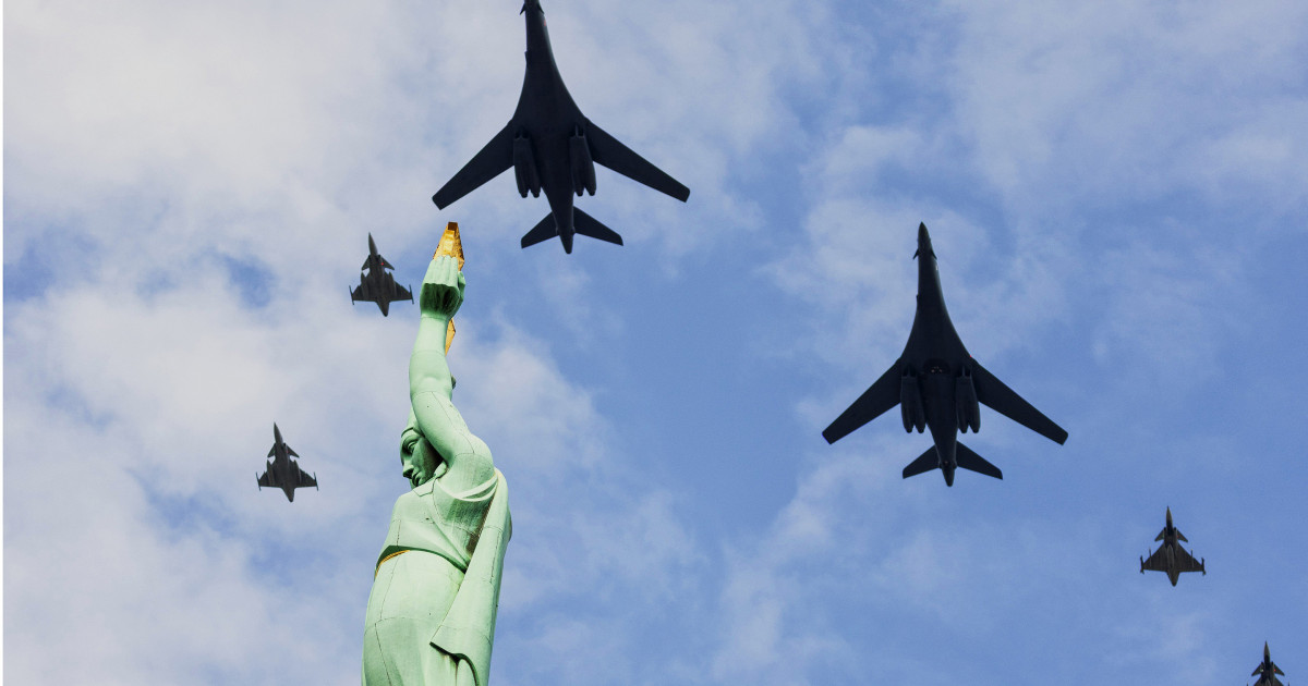 Avioane NATO au doborât o dronă intrată în spațiul aerian al Letoniei ...