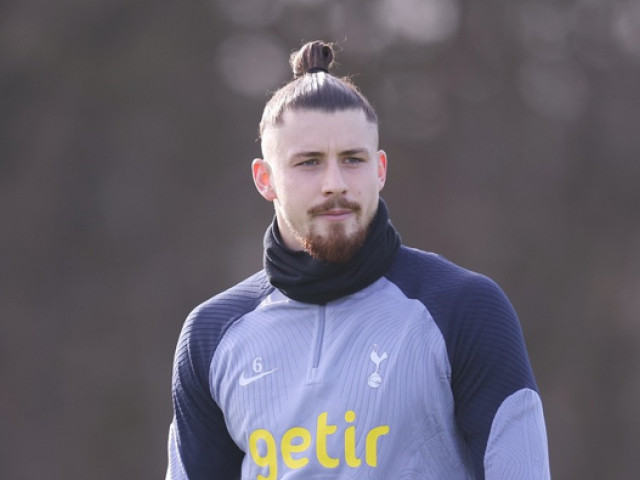 Florin Manea a făcut anunțul, după ce Radu Drăgușin a jucat doar 30 de ...