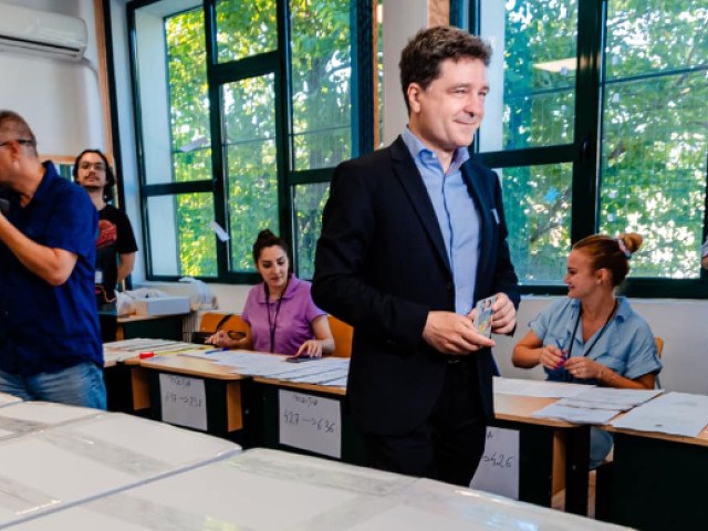 Foto | Mesajul postat și apoi șters de Adrian Mititelu, după ce Nicușor Dan a câștigat alegerile ...