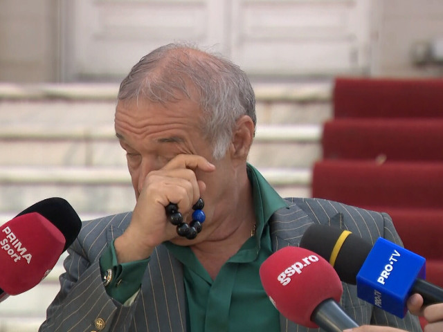 Exclusiv | Gigi Becali a intrat în direct și și-a cerut scuze față de un fotbalist de la FCSB ...